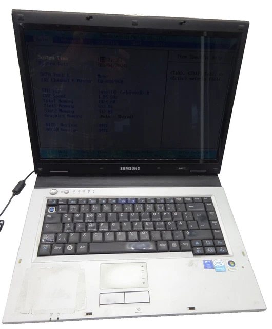 SAMSUNG R40 PLUS NP-R40 Notebook*OHNE RAM und HDD*Für Ersatzteil DEFEKT ...