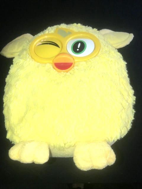HASBRO FAMOSA YELLOW Furby Plush Soft Cuddly Toy - 22cm £5.92 - PicClick UK