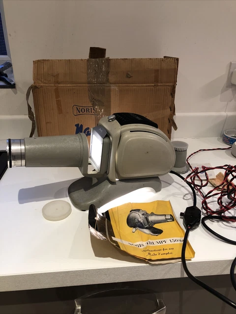 PLANK NORIS TRUMPF 150/66 SLIDE PROJECTOR VINTAGE Complete with box £4. ...
