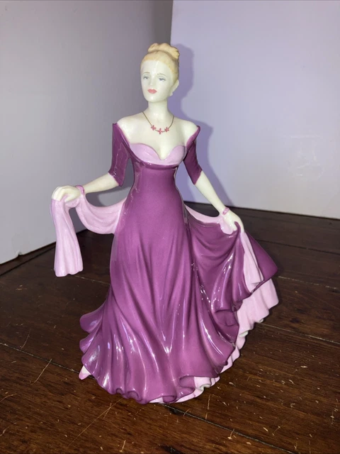 ROYAL DOULTON &ELLIE - Lady of the Year 2003" figurine, 22cm. Excellent ...