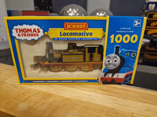 HORNBY R9069 THOMAS and Friends Stepney, Electric Locomotive 00 Gauge £ ...