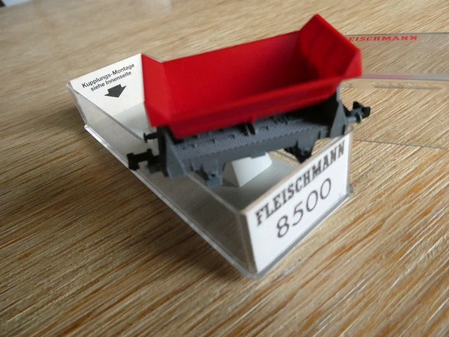 FLEISCHMANN 8500 SPUR N Lorenkippwagen 2-achsig rot/grau kippbar OVP ...