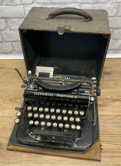 VINTAGE IMPERIAL MODEL D Manual Portable Typewriter Circa 1929 Antique ...