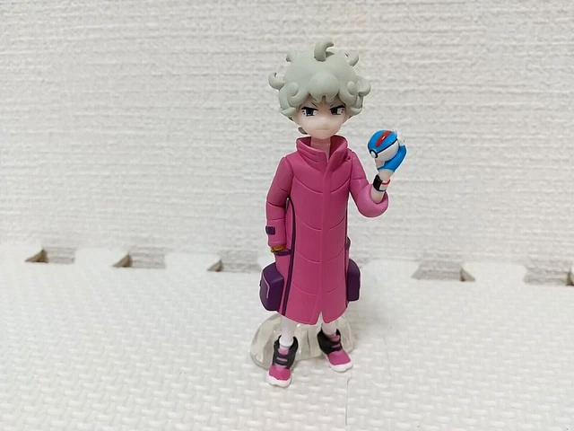 POKEMON SCALE WORLD Galar Region Bede Figure 1/20 BANDAI Beet Trainer £ ...