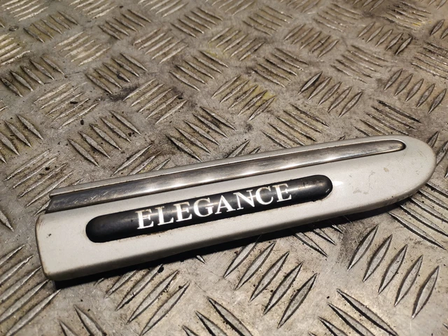 MERCEDES-BENZ C W203 Front Derecho Fender Moldura 2036904862 EUR 16,81 ...