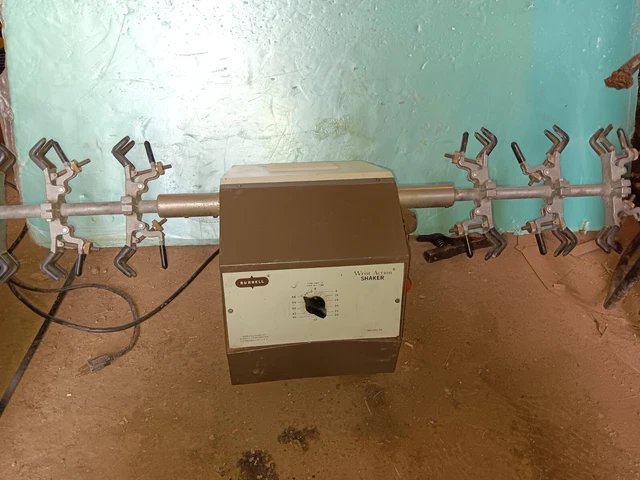 BURRELL SCIENTIFIC WRIST Action Shaker Model 75 Lab Sample Mixer w rods ...
