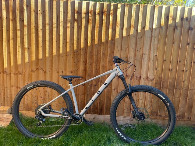 2024 CALIBRE LINE T3 29er Hardtail Mountain Bike NX 1x11 XCR Air Forks LG New V2 £618.70 ...