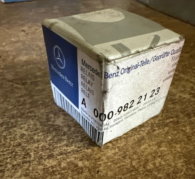 NEW GENUINE MERCEDES Benz Econic Actros Relay A0009822123 £19.95 ...