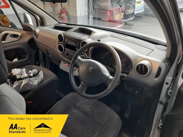 PEUGEOT PARTNER BLUE 1.6 HDI TEPEE ACTIVE, AUTO. 1 OWNER, WHEELCHAIR ...