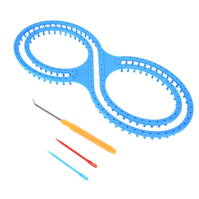 BLUE PLASTIC KNITTING Loom With Crochet Needles For Crafting Blankets ...