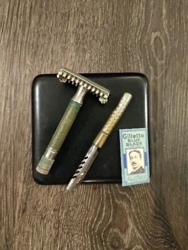 VINTAGE GILLETTE RAZOR 1920s With Case, Accessories And Extra Razors ...