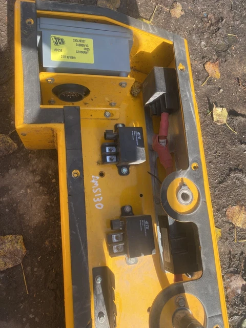 GENUINE JCB JS Fuse Box With Grid Heater Ass/Relay 24V Abi £600.00 ...