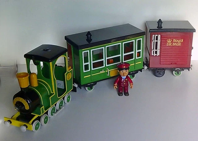POSTMAN PAT GREENDALE Rocket Battery Operated Train & Ajay Figure £18. ...
