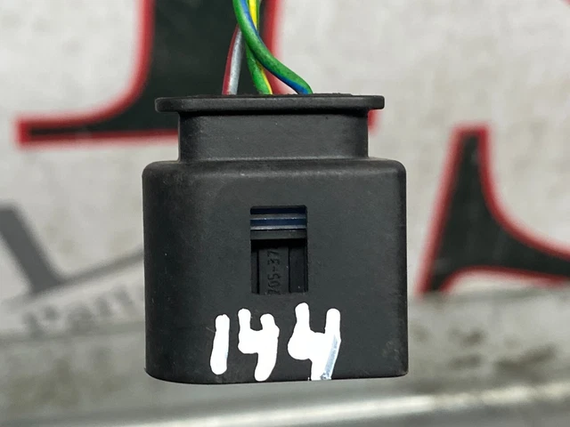 GENUINE MERCEDES BENZ Engine Wiring Loom Harness Plug Connector ...