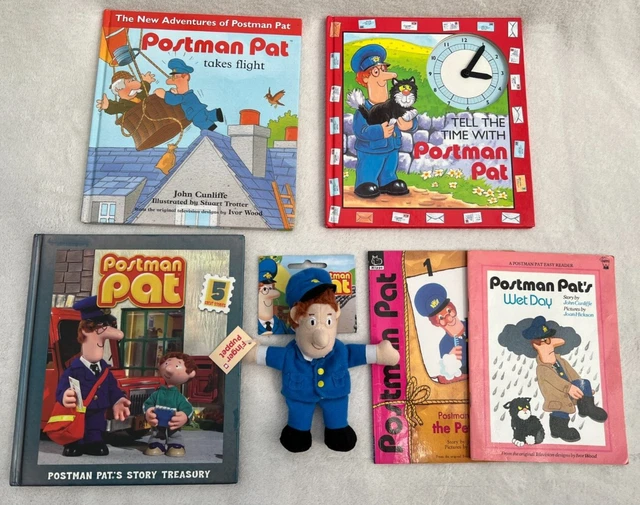 VINTAGE POSTMAN PAT Book Bundle - Tell the time/Easy Reader & Finger ...