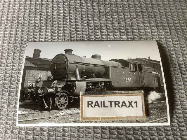 RAILWAY STEAM PHOTOGRAPH - 7691 At Gateshead Shed. (Photomatic Ltd ...