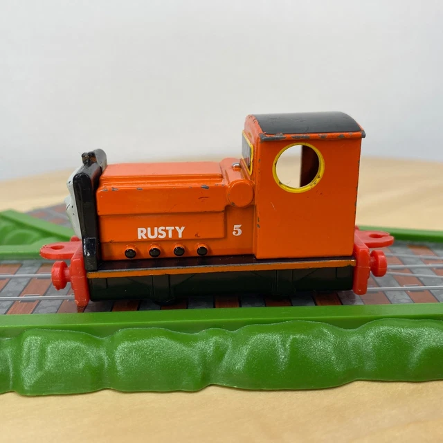 THOMAS THE TANK Engine and Friends ERTL Engine Rusty 2001 Version £9.99 ...