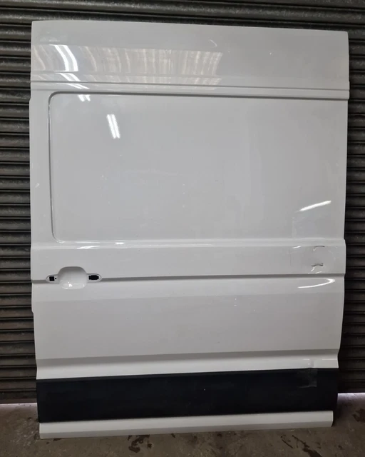 GENUINE VW CRAFTER 7C N/S Left Sliding Door White 2018-Onwards 7C3 843 ...