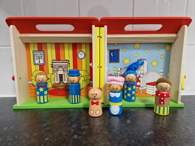 MR TUMBLE SOMETHING Special Wooden Carry Play House & Figures Cbeebies ...