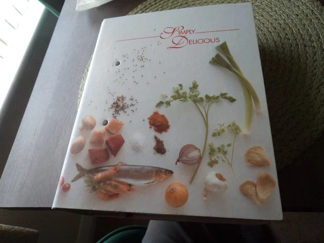 SIMPLY DELICIOUS RECIPE folder with cards £9.99 - PicClick UK