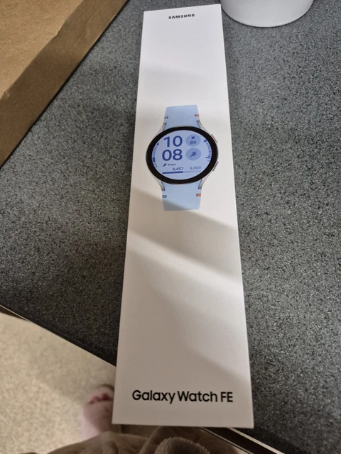 SAMSUNG GALAXY WATCH FE Silver BRAND NEW SEALED £110.00 - PicClick UK
