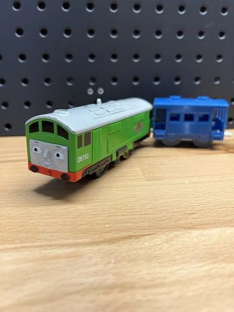 THOMAS & FRIENDS Trackmaster Motorized Train Engine Boco W/ Cargo Car ...