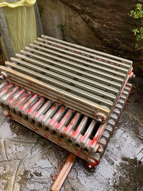 RADIATORE TERMOSIFONE CALORIFERO IN GHISA Disponibili 6 Pezzi Interasse ...