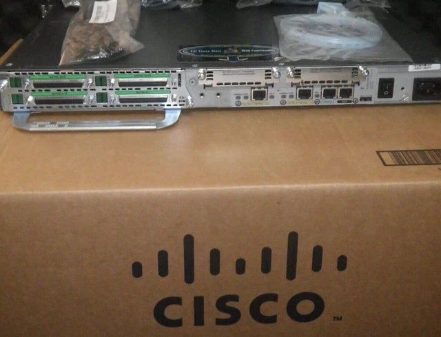 CISCO 2611XM ROUTEUR W/NM-32A Asynchrone Terminal Serveur 2511 Ccnp ...
