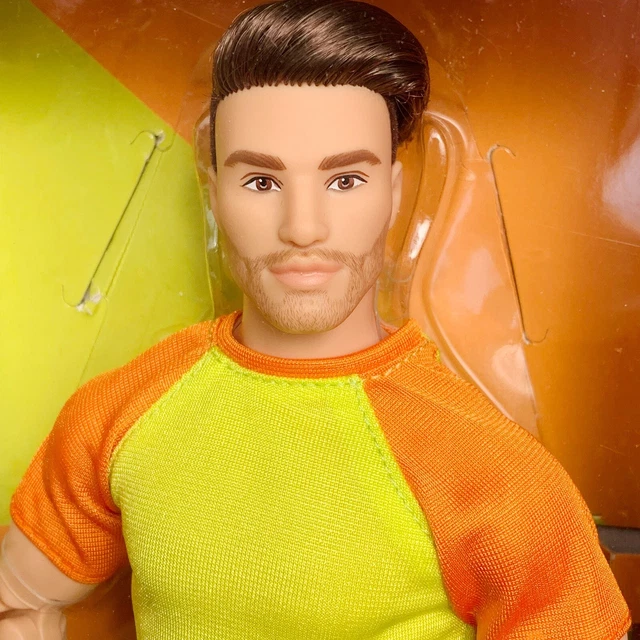 2023 BARBIE KEN Signature Looks doll #18 with brown hair and beard New ...