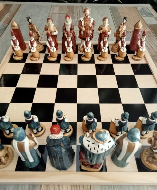 VINTAGE STUDIO ANNE Carlton (SAC) Painted Tudor Kings & Queens Chess ...