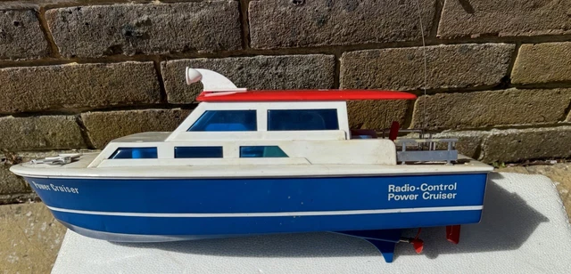 VINTAGE F.J. STRACO Power Cruiser Radio Controlled Boat £20.00 ...