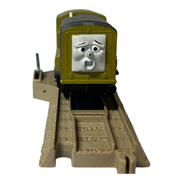 THOMAS & FRIENDS TrackMaster Dodge Motorized Train Engine Troublesome ...