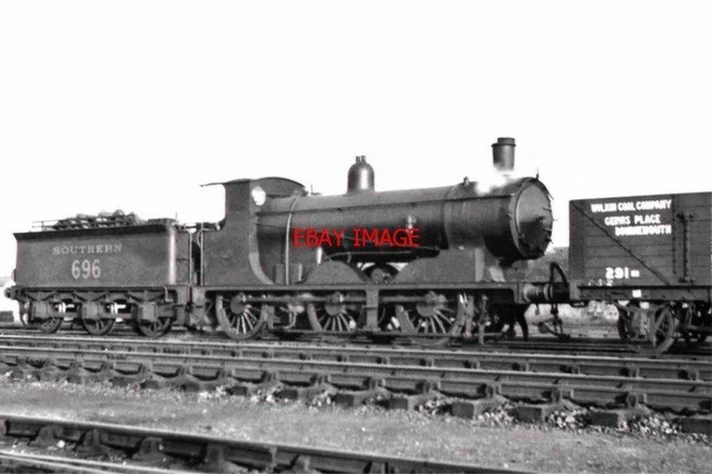PHOTO SR Ex Lswr 700 Class Loco No 696 £3.00 - PicClick UK