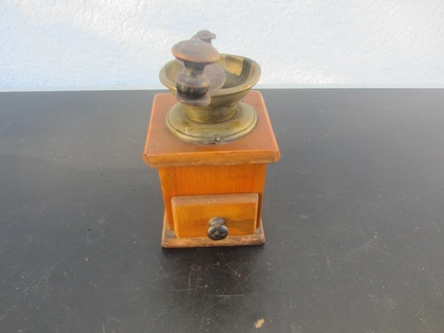 ALTE KLEINE KAFFEEMÜHLE EUR 30,00 - PicClick DE