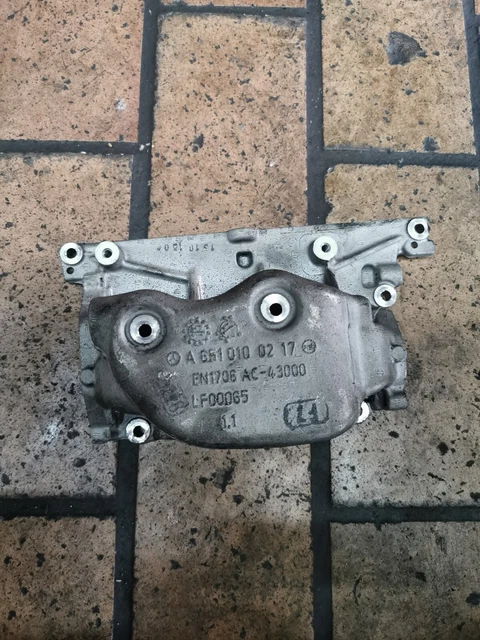 MERCEDES-BENZ W212 W204 OM651 Moteur Couvercle EGR Radiateur Épuiser ...