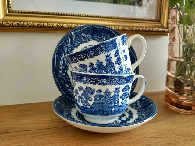 VINTAGE BARRATTS OF Staffordshire Pottery willow pattern cup and saucer ...