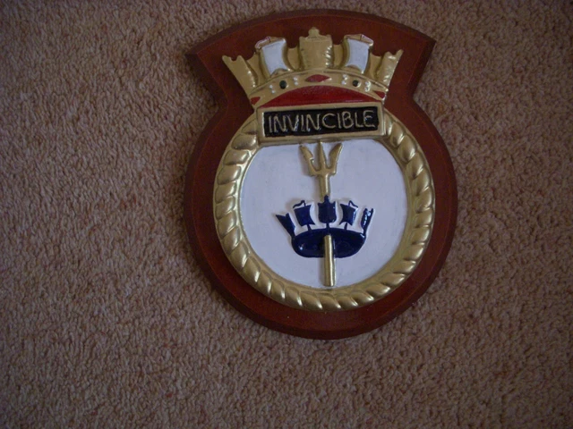 ROYAL NAVY HMS Invincible ships crest EUR 17,92 - PicClick DE