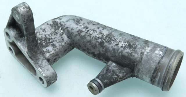 VW T5 / 2,5Tdi 174Ps / Wasserflansch Kühlwasserflansch / 070121133B ...