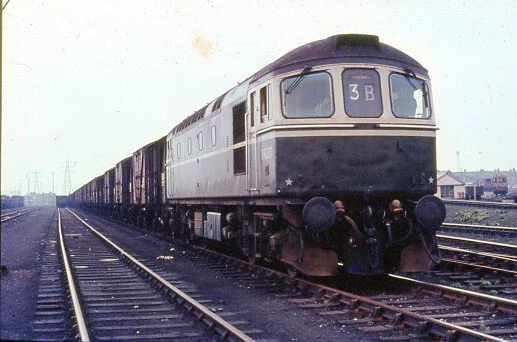 ORIGINAL COLOUR SLIDE of D6507 BR class 33 Crompton diesel loco £5.49 ...