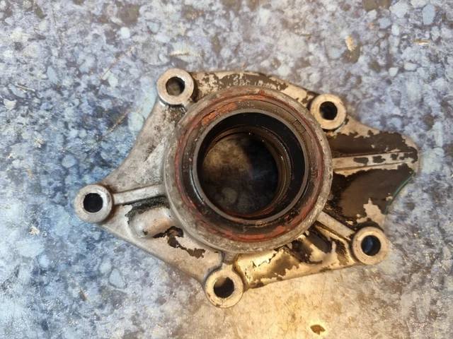 CLASSIC MINI GEARBOX Diff Pot Joint Side Cover, differential 22G1874 £ ...