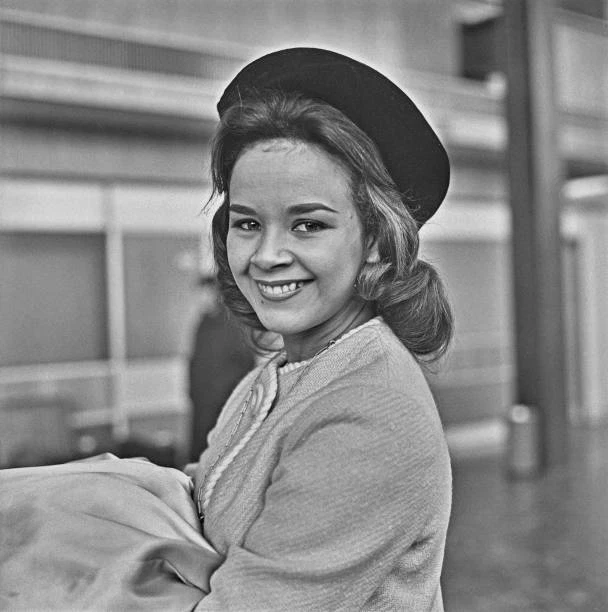 JAMAICAN MODEL CAROLE Joan Crawford attends the 1964 pageant 1960s OLD ...