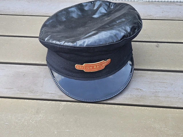 BRITISH RAILWAY LOCO DRIVERS GREASE TOP CAP HAT WITH TOTEM BADGE 59cm ...