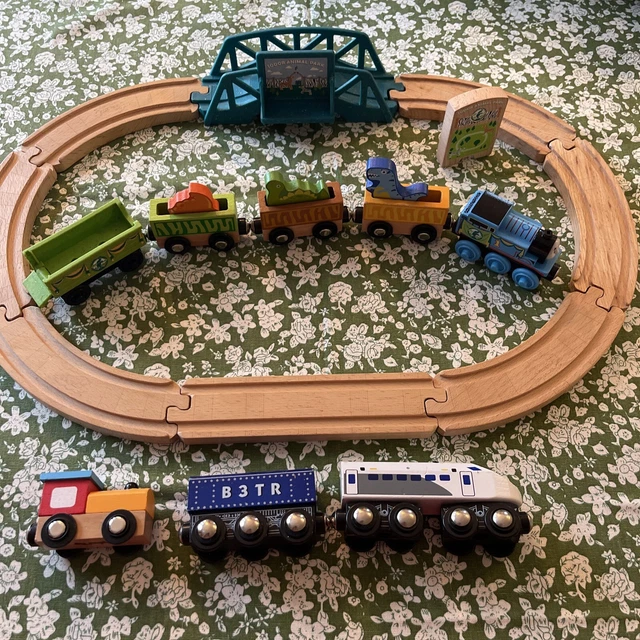 THOMAS & FRIENDS Wooden Railway - Sodor Animal Park Set - With Extras ...
