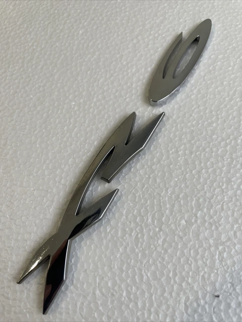 GENUINE FORD 'XR6' Car Badges, Emblem, Genuine. Used - G.C., Free ...