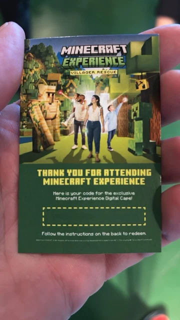 MINECRAFT EXPERIENCE CAPE Code Official Merchandise London 2025! £37.12 ...
