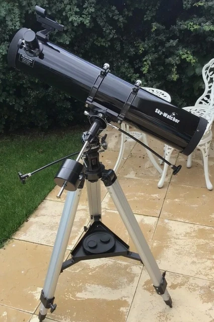 SKYWATCHER EXPLORER-130 EQ2 Newtonian Reflector F/900 Telescope 10922 ...
