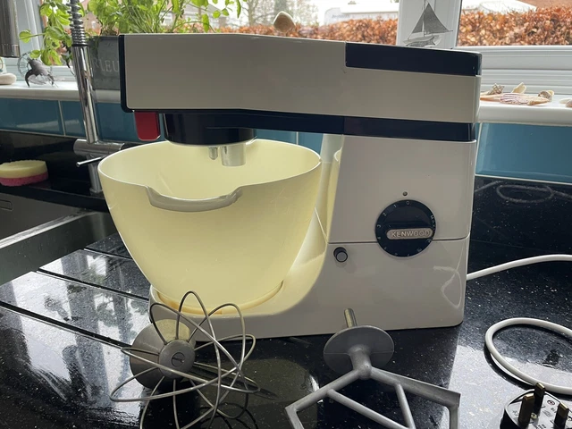 KENWOOD CHEF A901 Mixer With Attachments £40.00 - PicClick UK