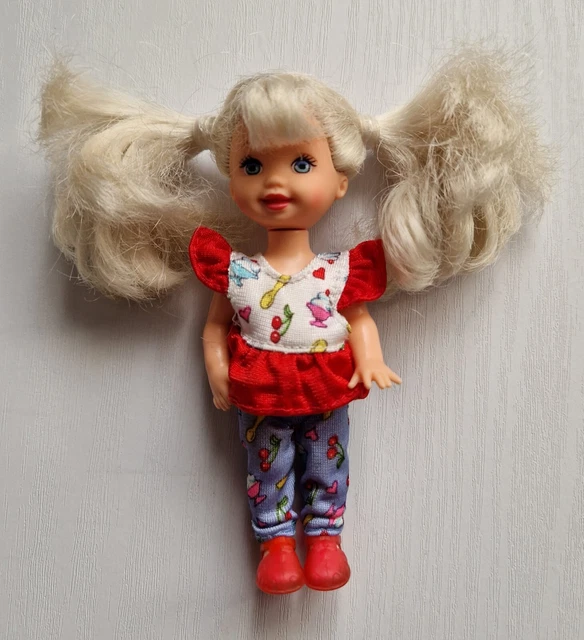 BARBIE EATIN' FUN Shelly Kelly Barbie's Little Sister Doll only £6.00 ...