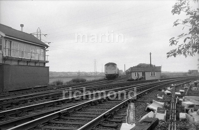 BRITISH RAIL CLASS 105 DMU 35mm Railway Negative RN359 £2.99 - PicClick UK