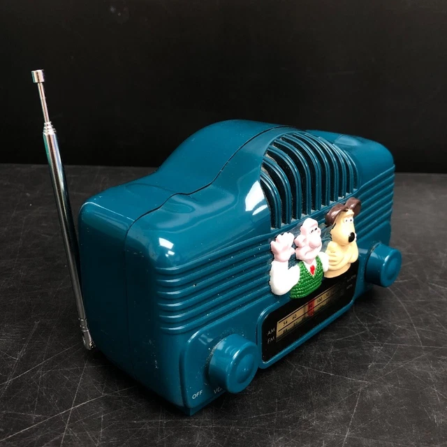 WALLACE & GROMIT Radio AM/FM Blue Boots Aardman Gift Boxed Vintage ...